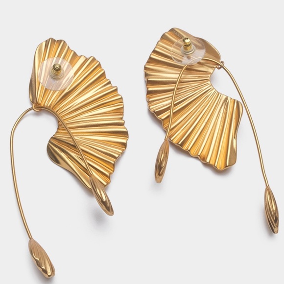 Jennifer Behr | Jewelry | Jennifer Behr Gold Lotus Leaf Fan Drop ...
